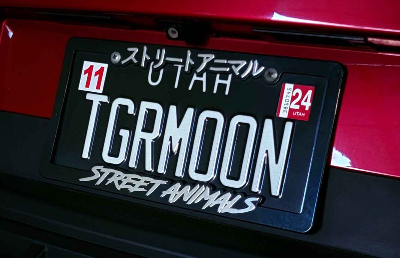 License Plate Frame – Street Animals